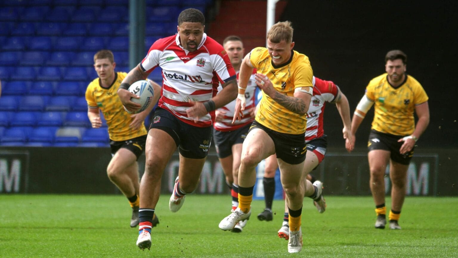 Aye, aye skipper as Jordan Turner leads the way home