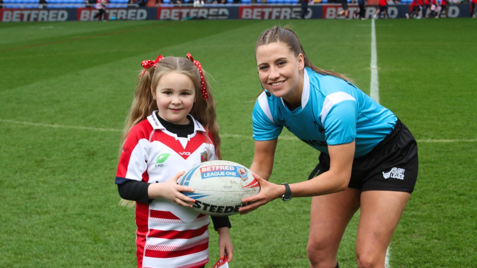 Role model Jones thanks Oldham on ITV