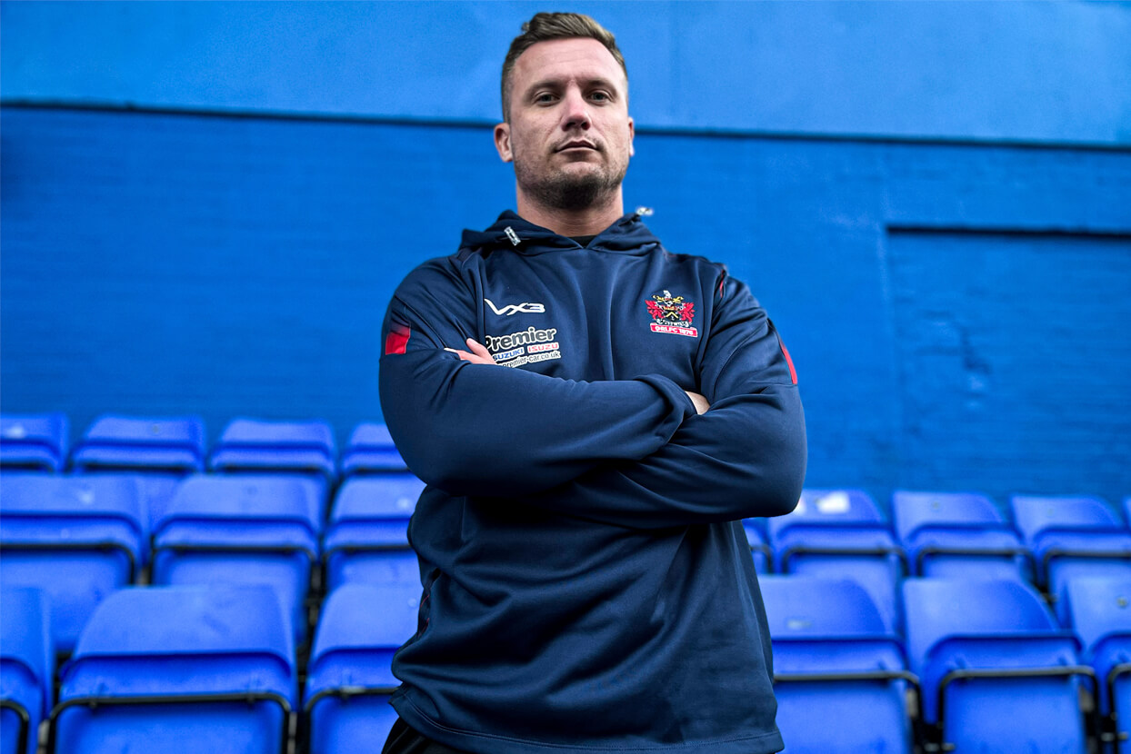 Oldham sign Super League star Drinkwater