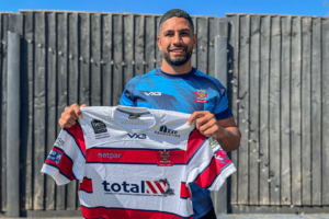 Oldham seal stunning Nene deal