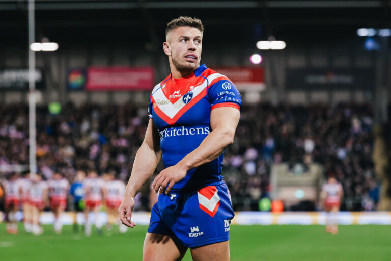 Russell commits to Roughyeds