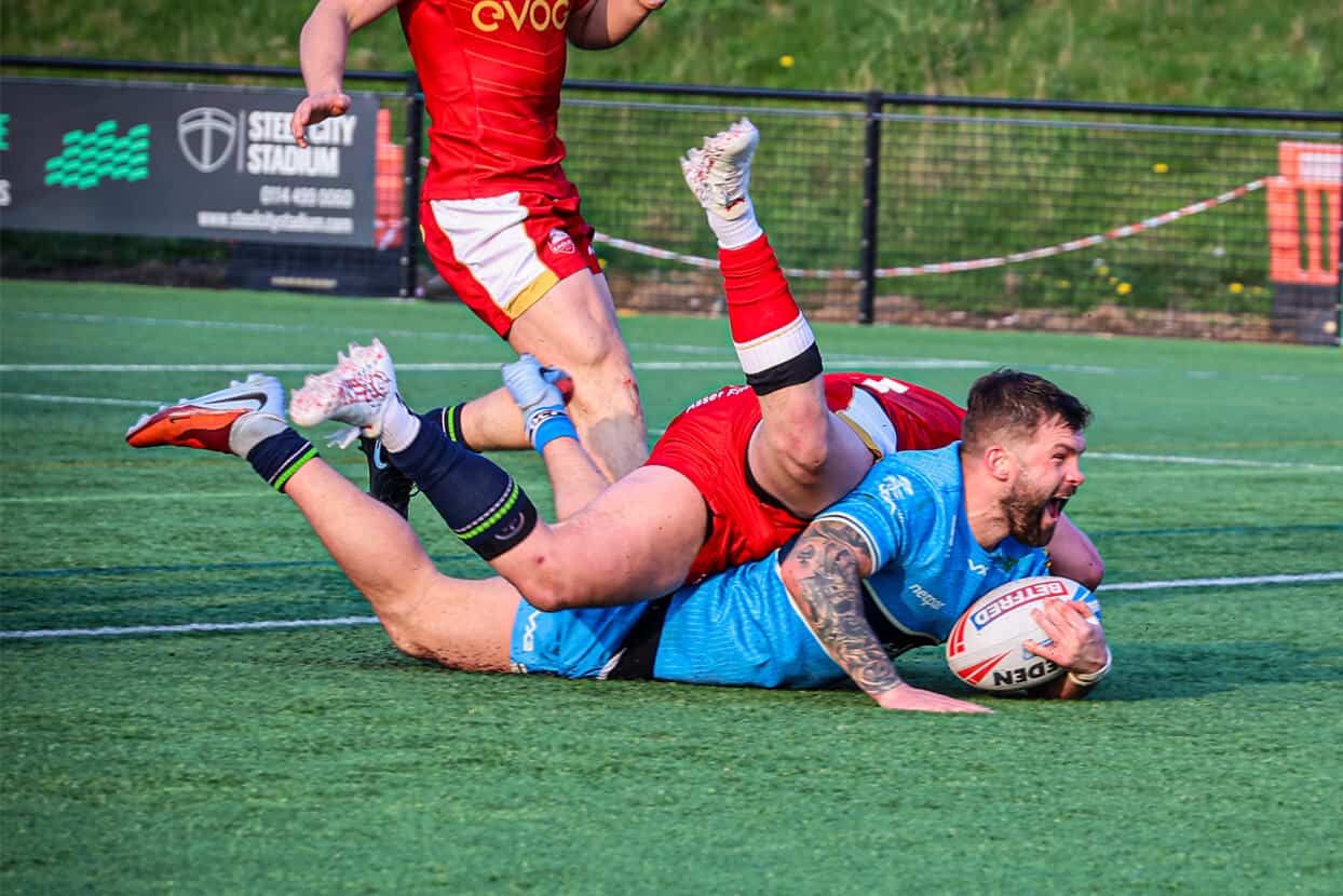 Lannon completes Roughyeds comeback
